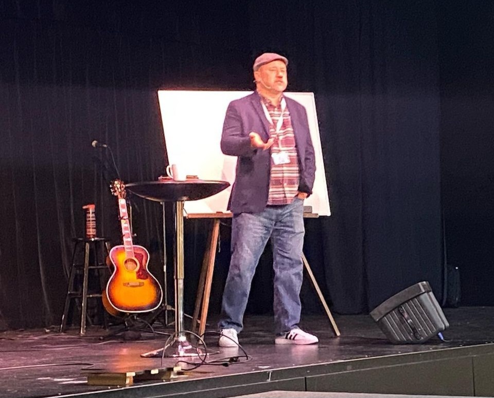 About – Eric Friesen